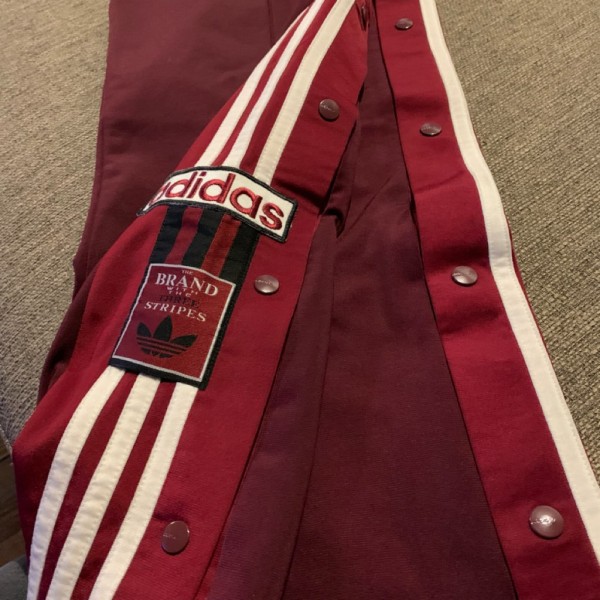 Venta > pantalon adidas con broches > en stock